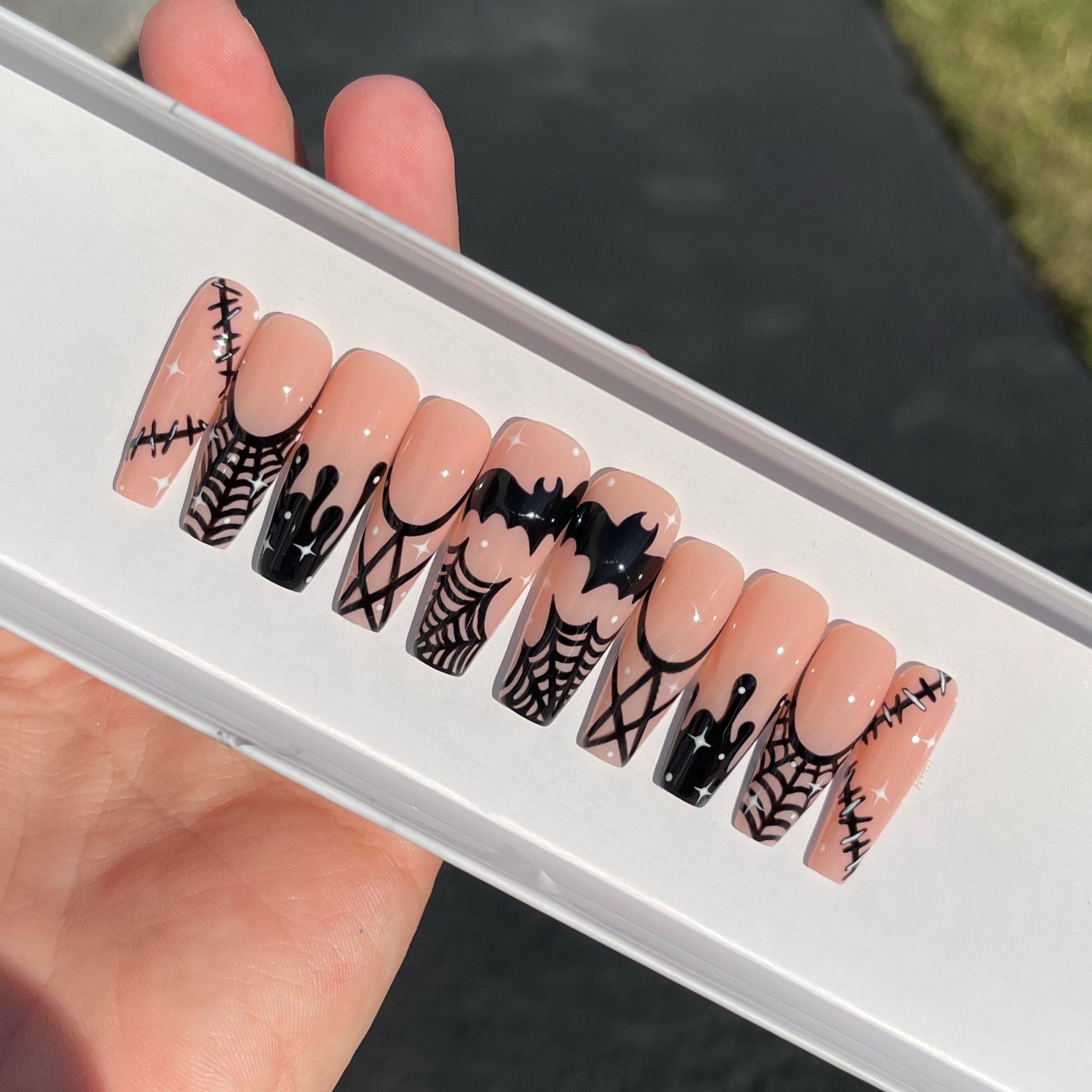 Queenly Nails - Reusable & Detailed Press Ons – QueenlyNails